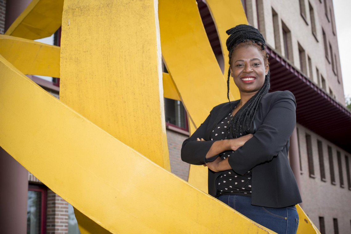 Marina van Damme award: UT alumna starts a revolution in Zimbabwe - U-Today