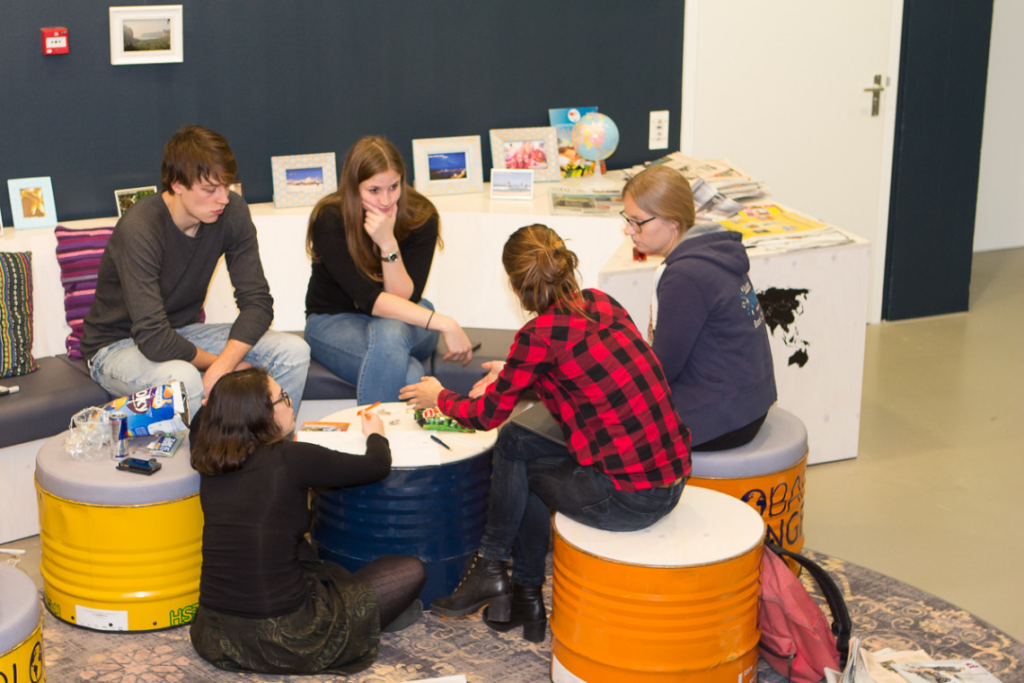 CBS: meer studenten, meer kosten - U-Today