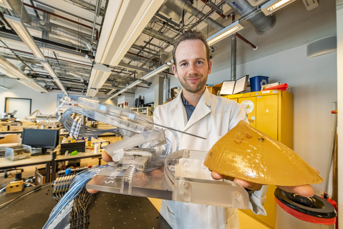 Using robots in the fight against breast cancer - U-Today