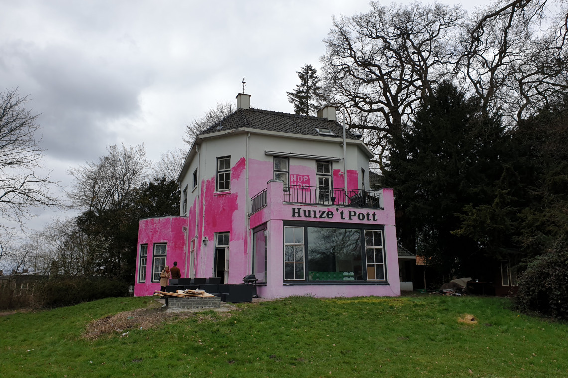 Huize 't Pott kleurt weer wit - U-Today